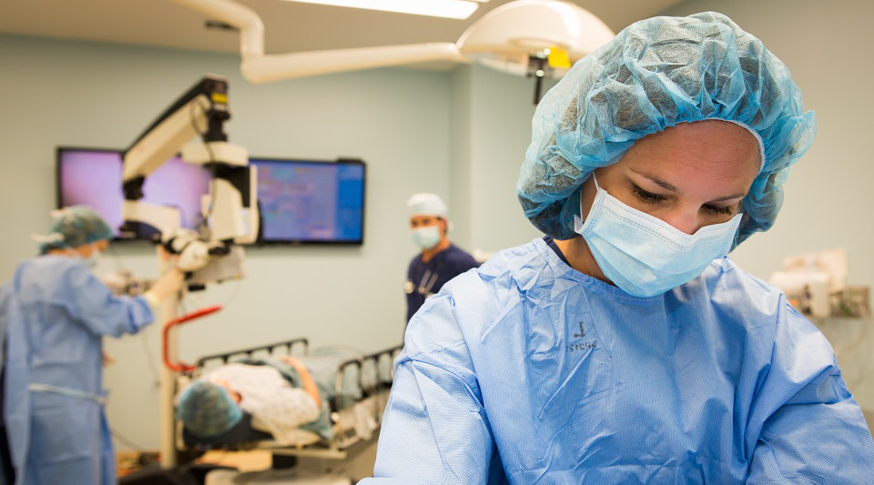 Ophthalmology Fellowship Training Programs | Ophthalmology and Visual ...