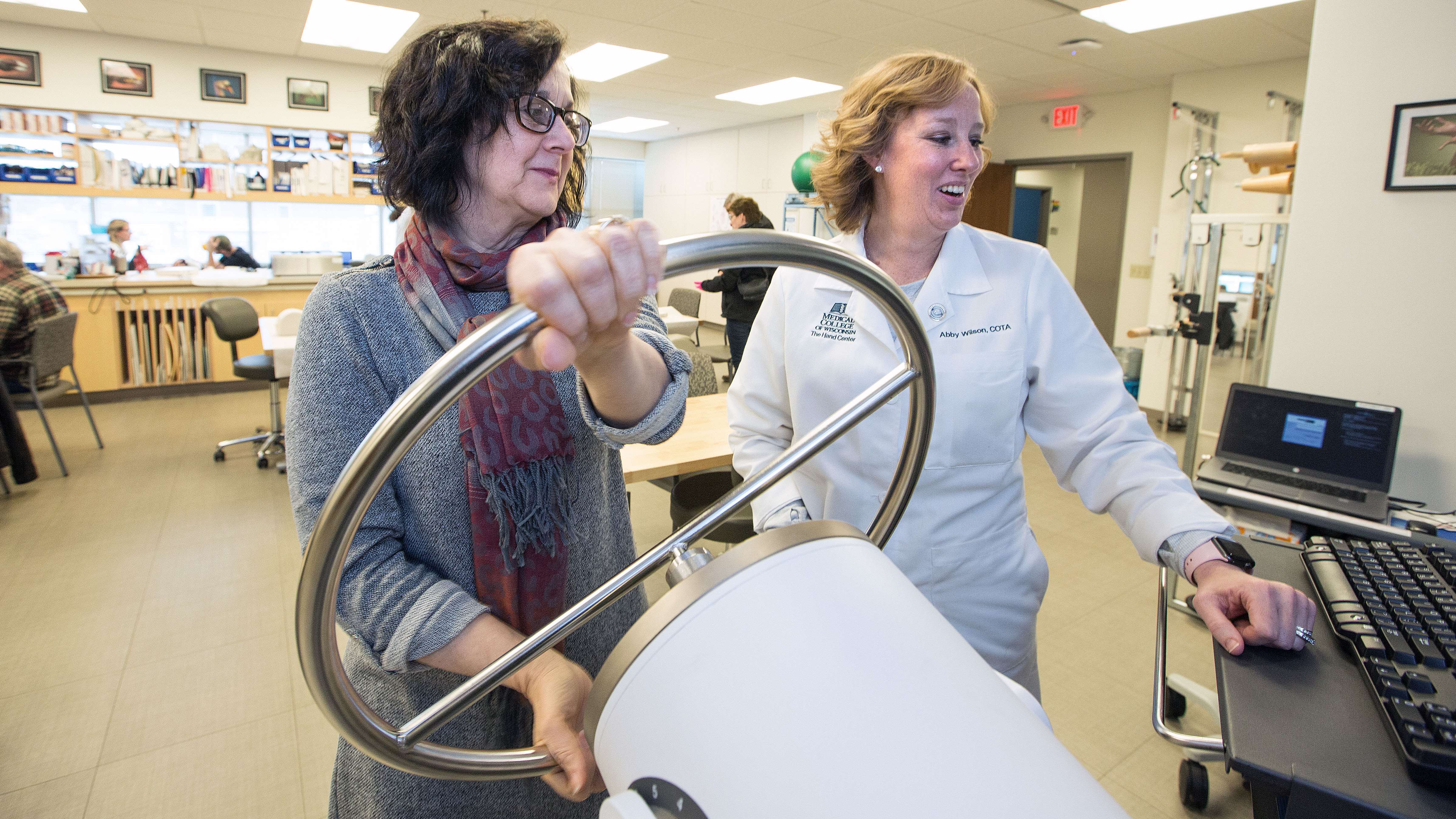 Careers | The Hand Center | Medical College of Wisconsin